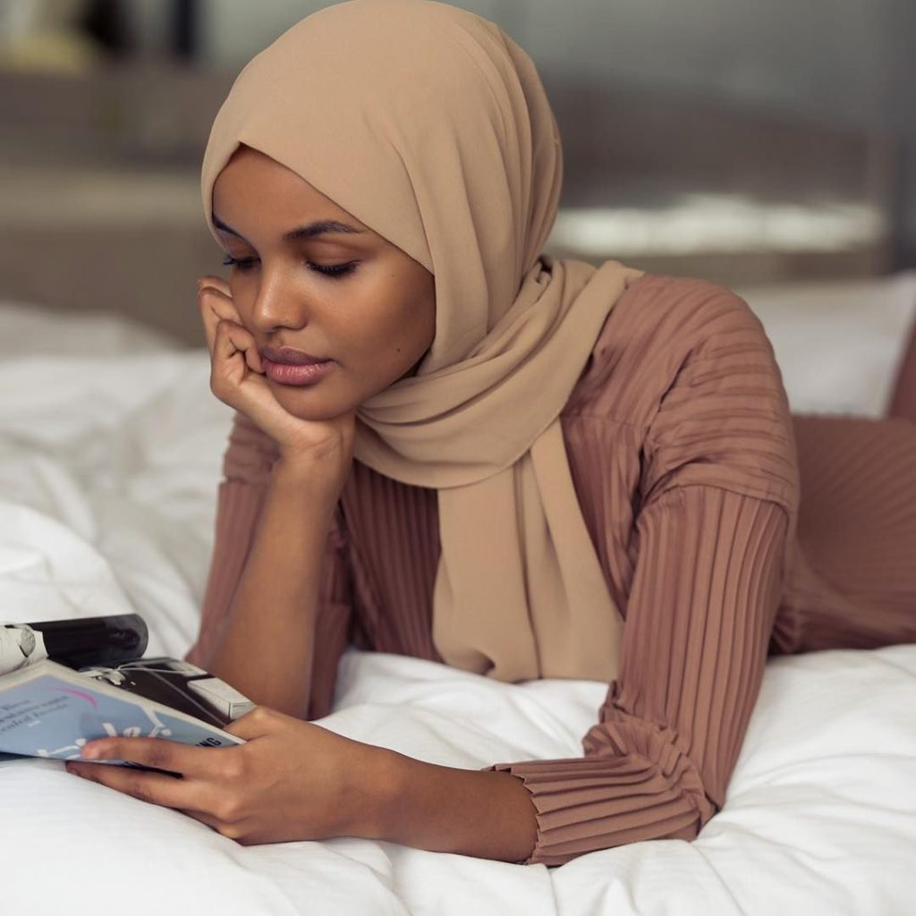 Muslim model Halima Aden returns to design clothes for modest fashion ...